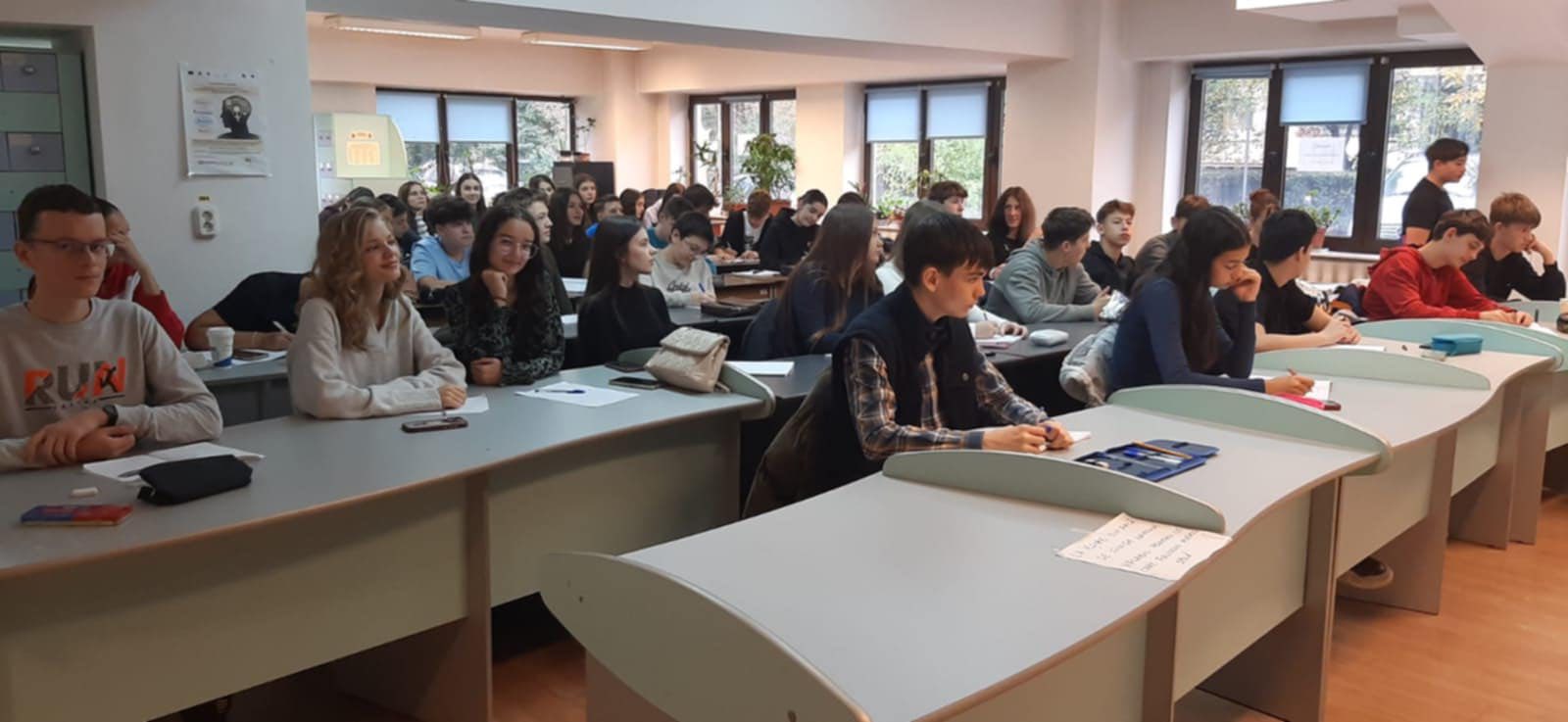 Imagini de la Cercul de matematică pentru clasa a VIII-a – BJPD